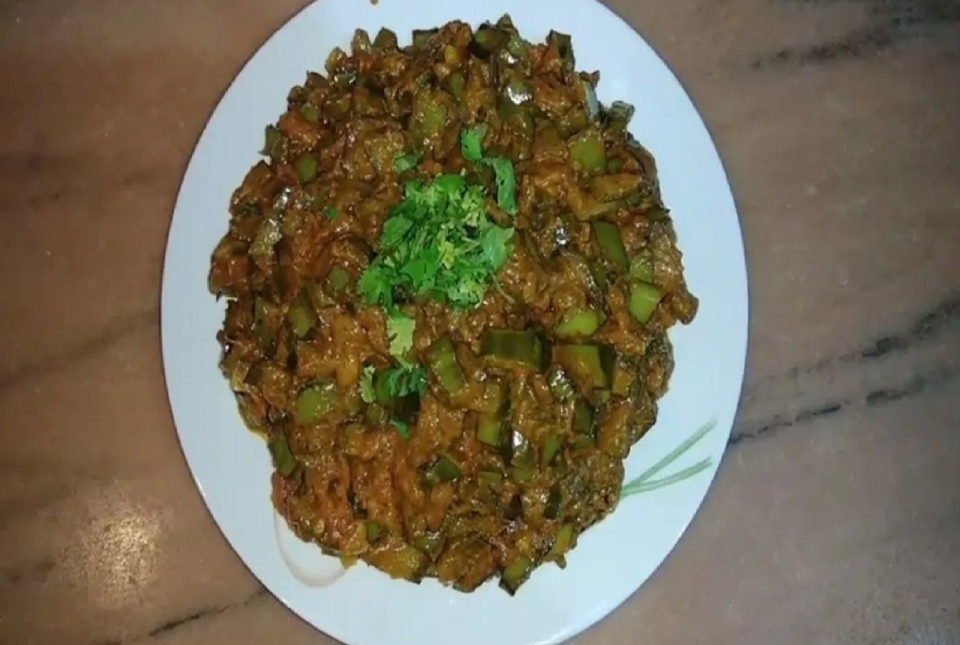 Healthy Raw Banana Peel Curry Recipe | A Tasty Zero-Waste Dish - Chillybite